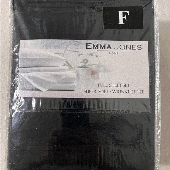 Bedding | Emma Jones Bed Sheets | Poshmark